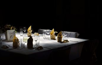 Dinner in the Dark - Essen im Dunkelrestaurant | mydays